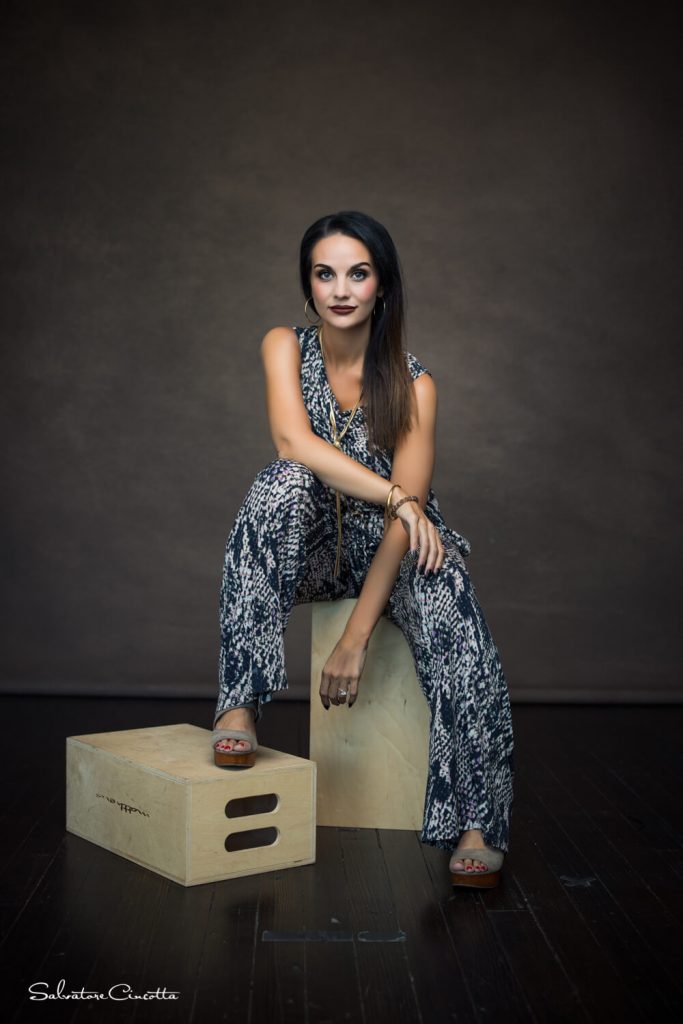 2-Light Studio Portraits with the Profoto B10 Plus