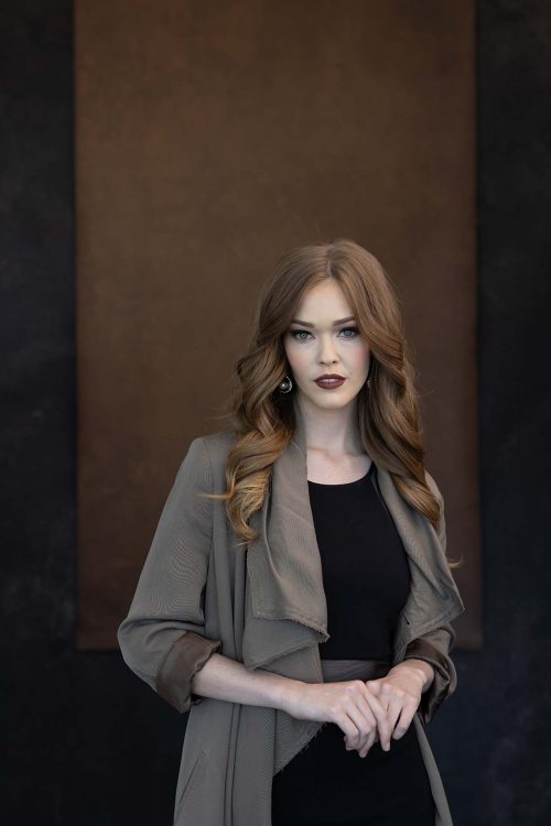 Creating Natural Soft Studio Light with One Strobe